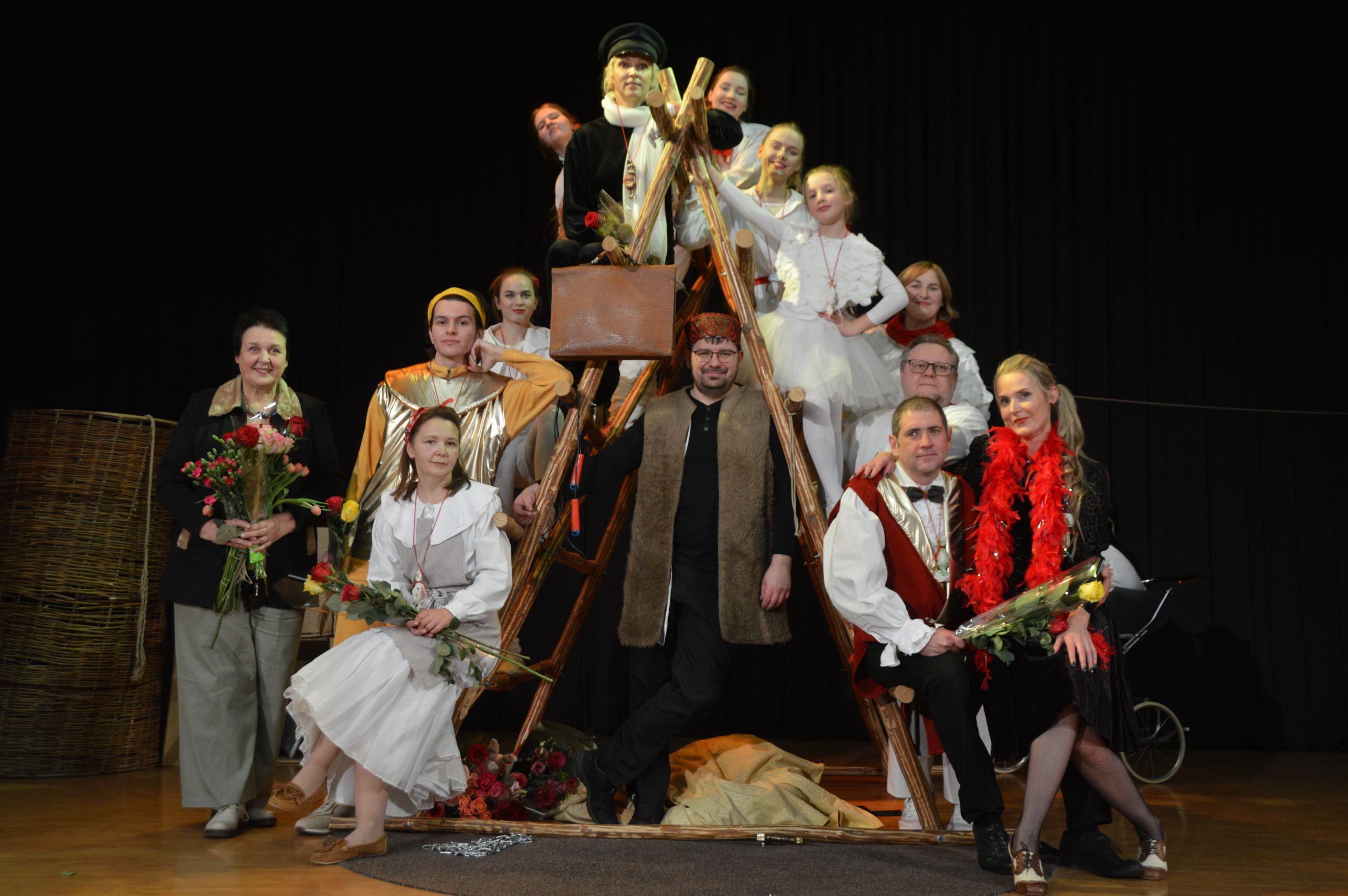 Teatro „Jovaras“ spektaklio „Kolumbo gimtadienis“ premjerą lydėjo ...